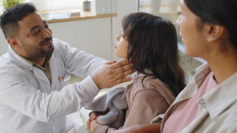 Pediatrician vs. Family Doctor: Choosing the Best Primary Care for Your ...