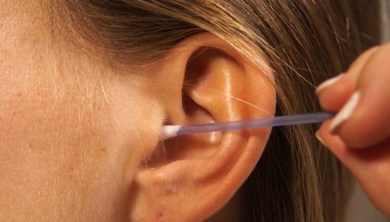 Why Is My Ear Tingling? 10 Common Causes and Effective Treatments ...